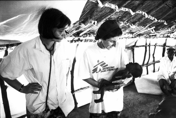 De geschiedenis van Artsen zonder Grenzen