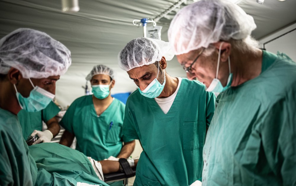 Surgeon Artsen zonder Grenzen (MSF-Holland)